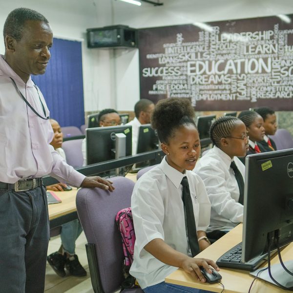 Belgium Campus iTversity - x2y