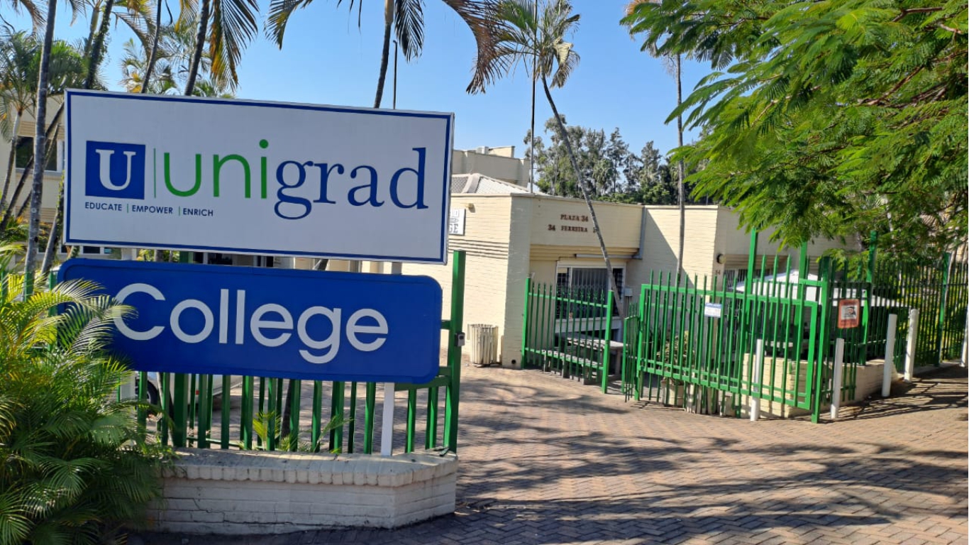 Unigrad College - x2y